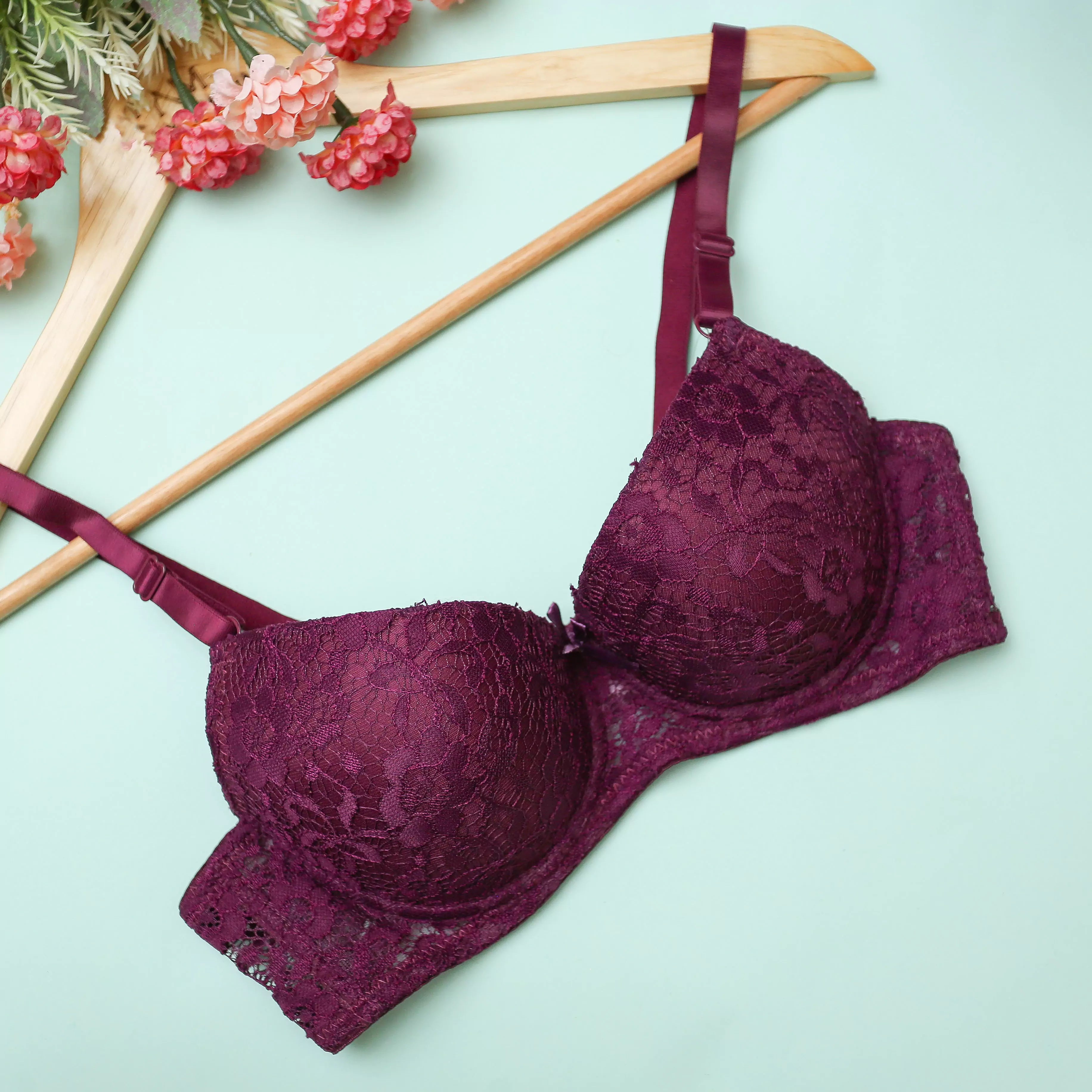 MAYLA V-shape Net padded bra – Shestore.pk